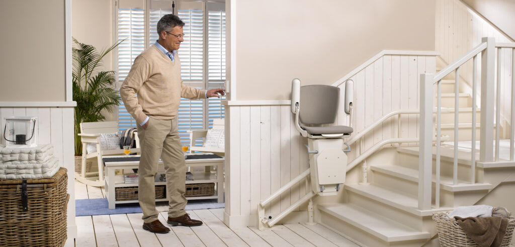 Wat is een traplift en waarom is het handig? - 50+ in Nederland
